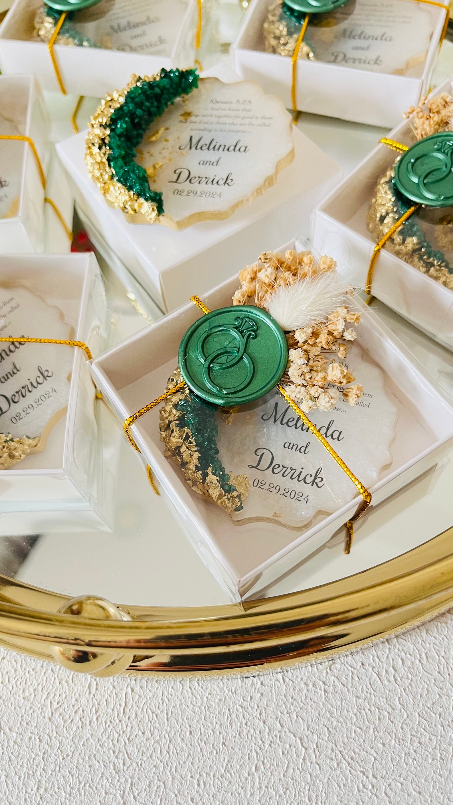 Personalized Wedding Magnet Favors: Gold Epoxy Anniversary Gift - Etsy