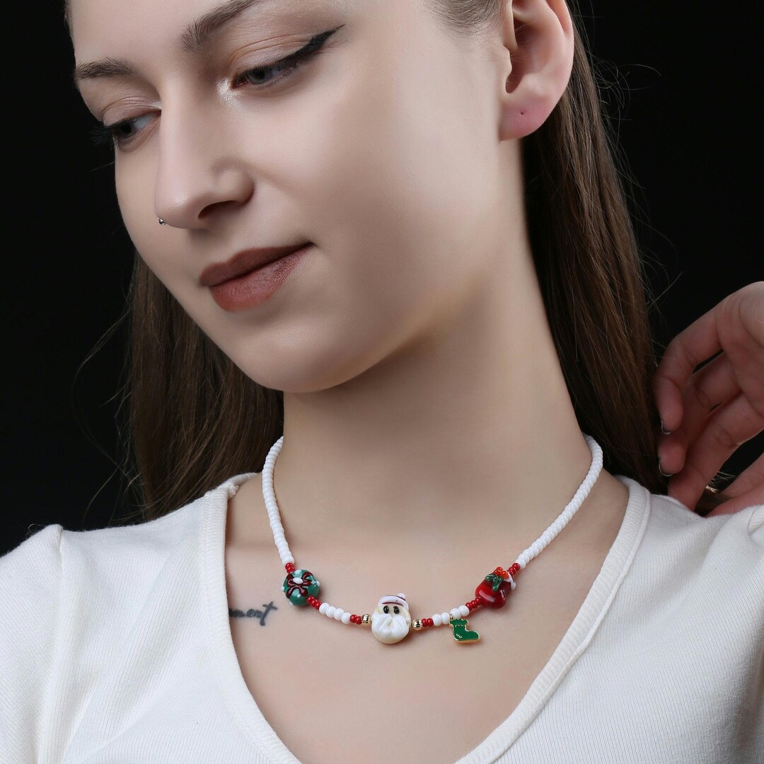 Christmas Charm Child Necklace Choker : White, Red, Green Beaded ...