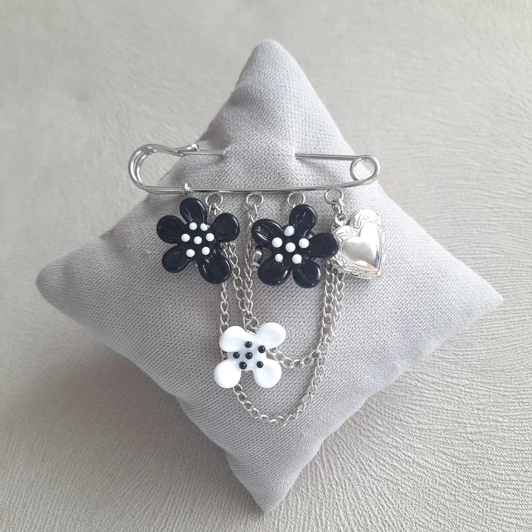 Lampwork Murano Glass Mourning Kilt Pin: Black & White Silvery Brooch ...