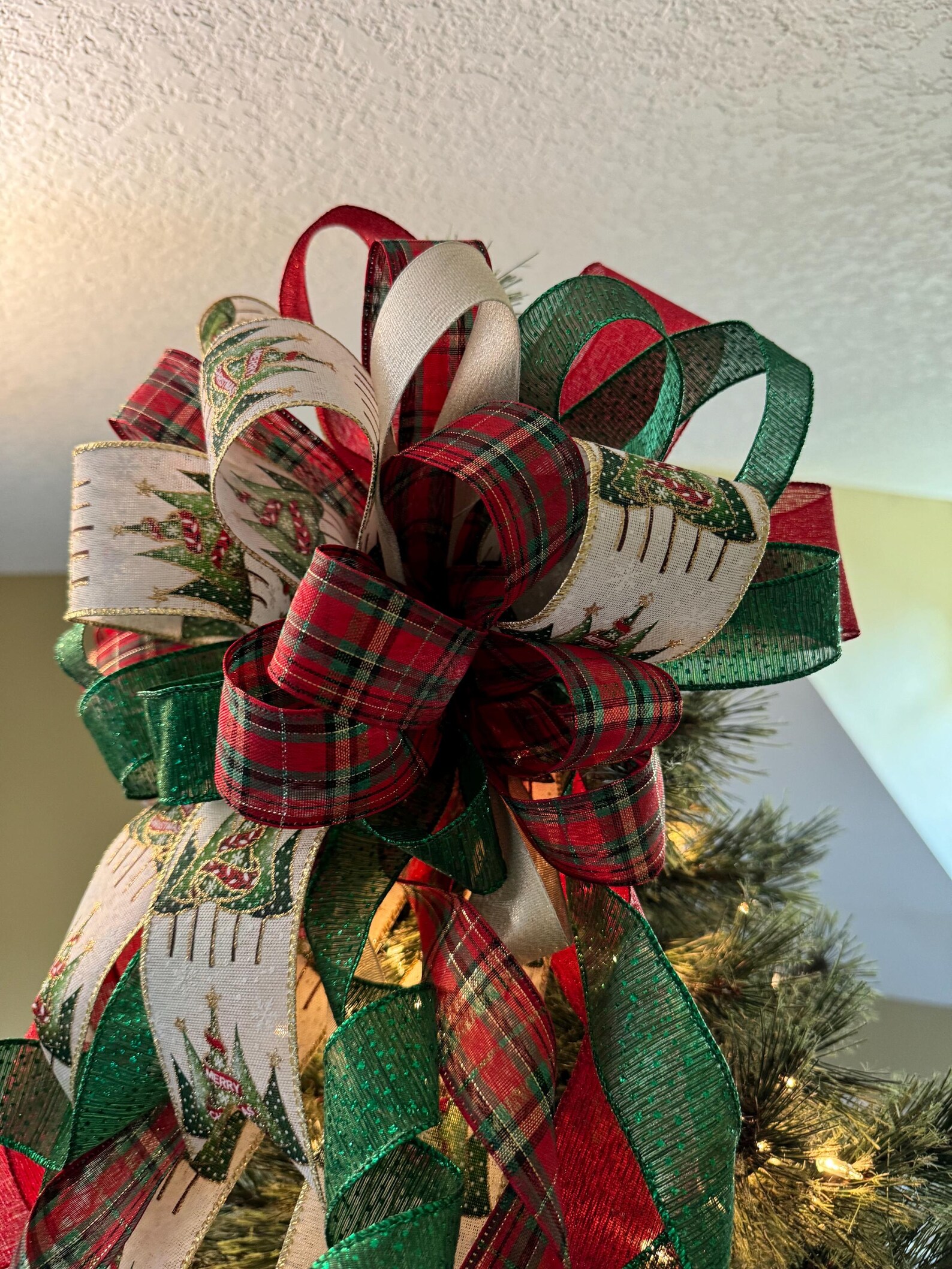 Merry Christmas, Christmas Tree Topper, Red & Green Christmas Bow ...