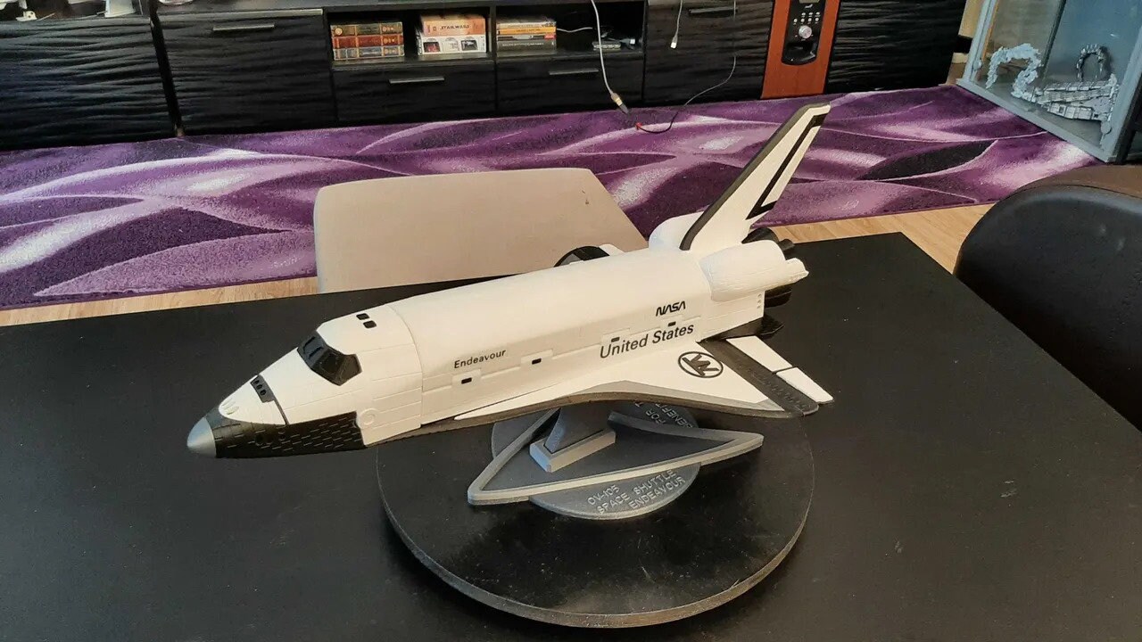 NASA Space Shuttle Endeavor Model - Detailed NASA Collectible ...