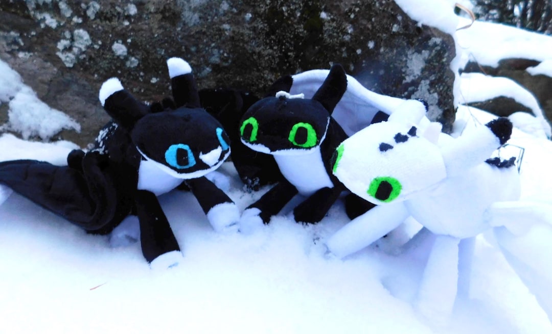 Handmade HTTYD Night Light Plush: Poseable Dragon Dart, Ruffrunner ...