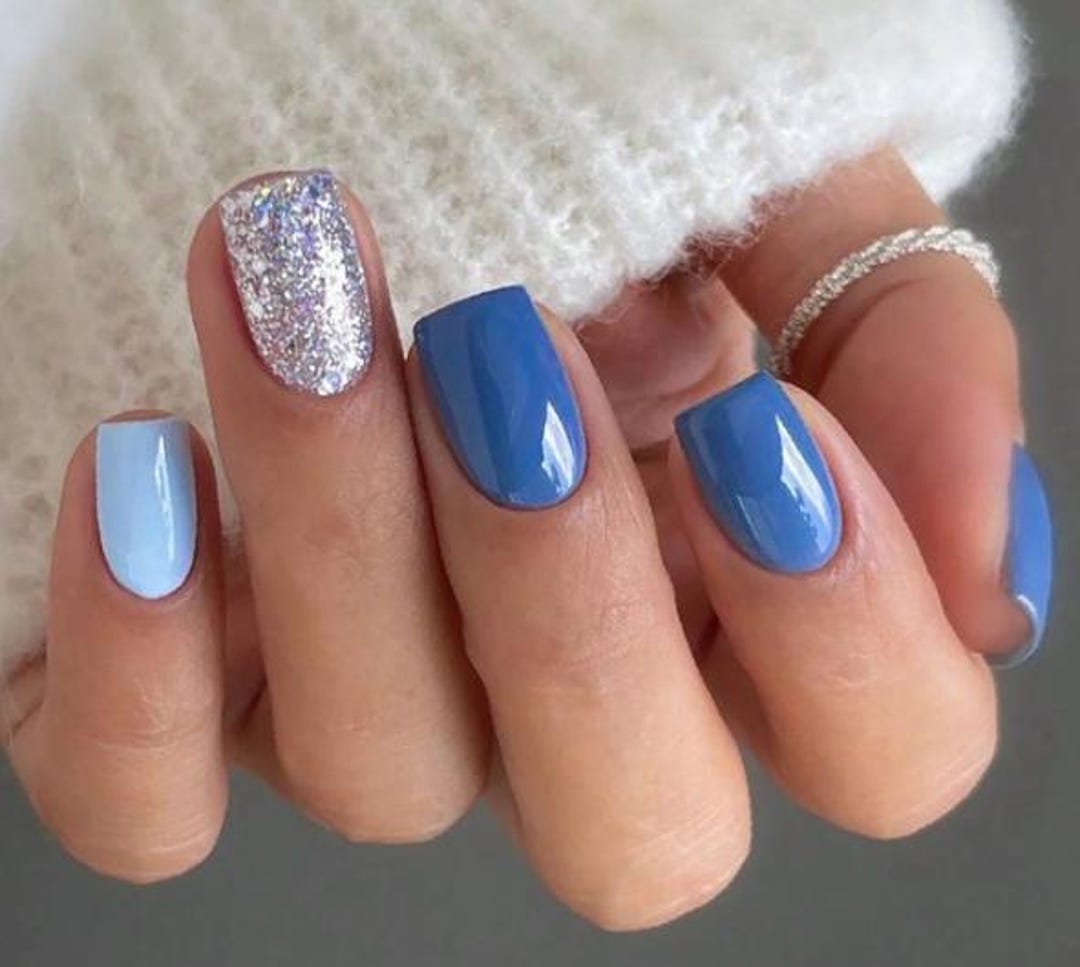 24pc Short Square Nails Set in Light & Dark Blue With Optional Sparkly ...