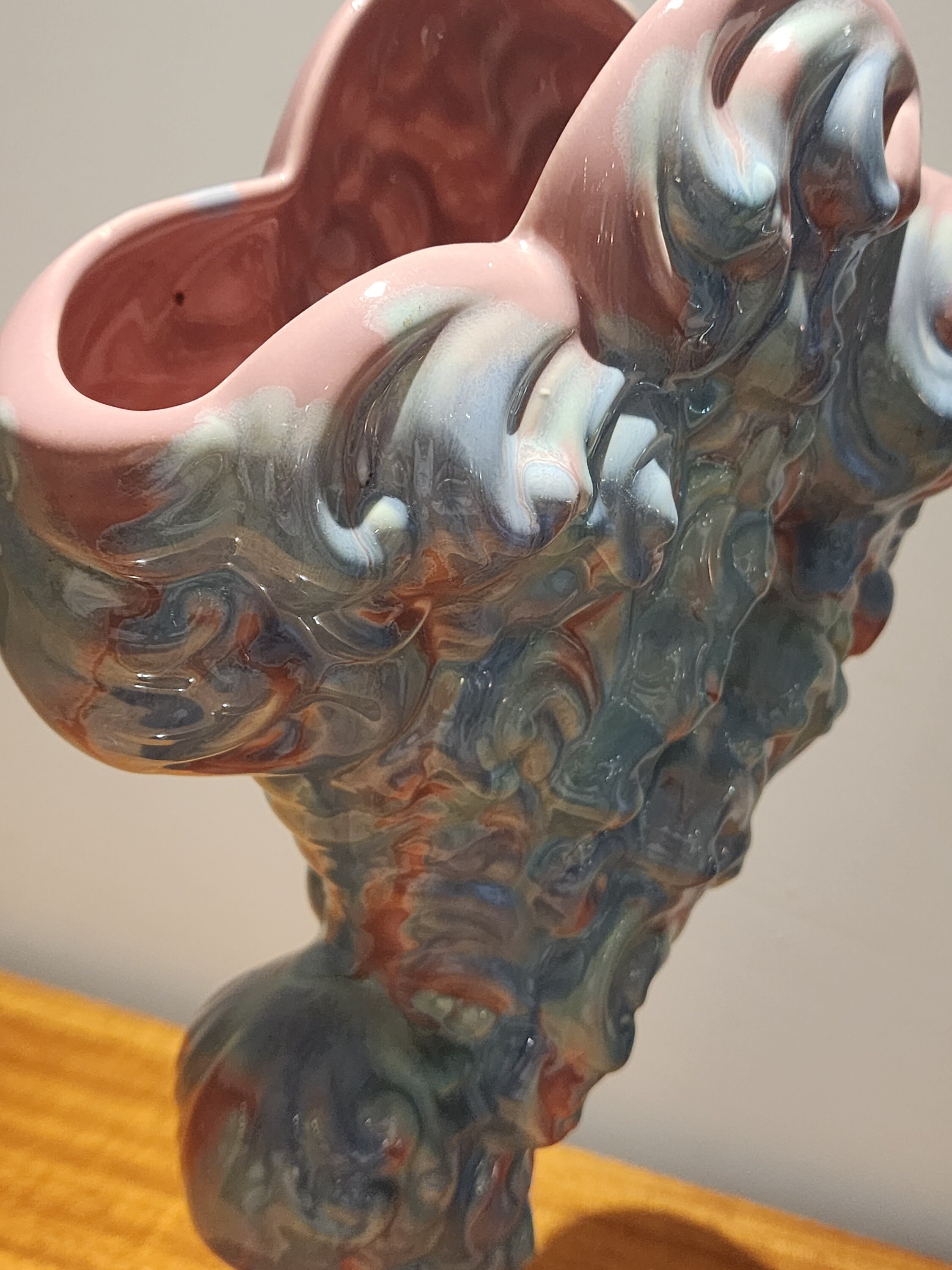 MCM Royal Haeger Royal Hickman Modern Deco Pottery, Pink Blue Feather ...