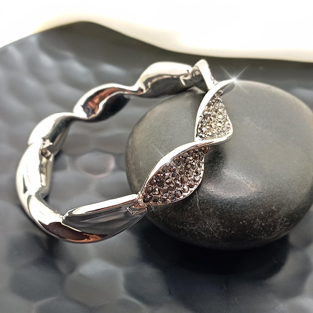BERUWA BALA - Silver Bangle Handmade Spiral Bracelet Silver Cuff ...