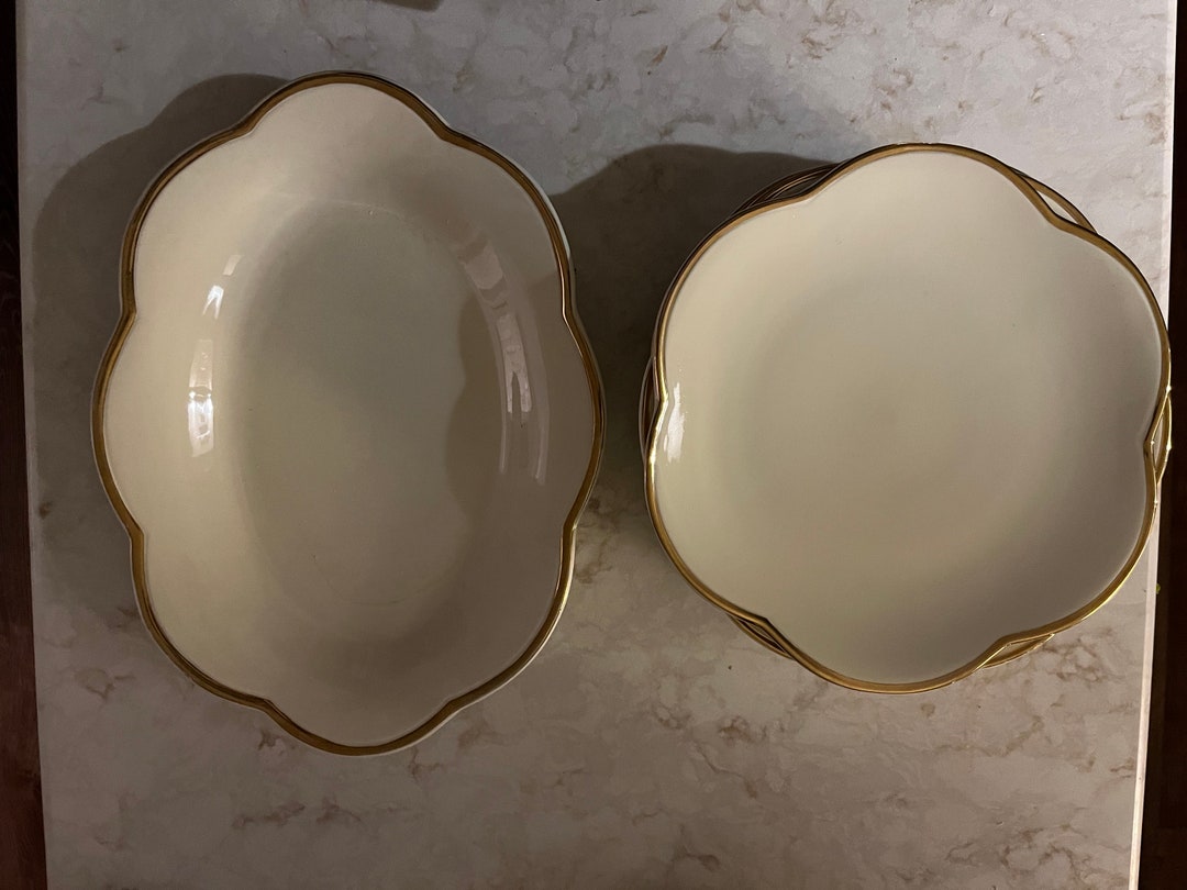 Pretty Scallop-edged Plates With Serving Tray - Etsy