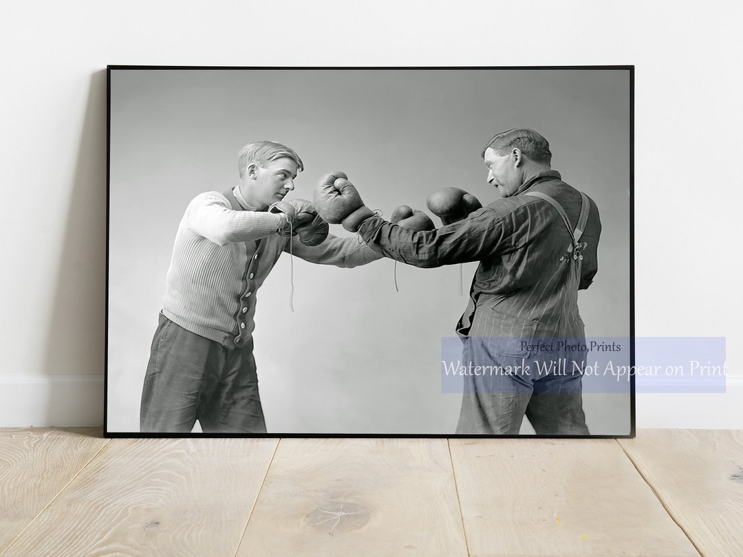 Early 1900s Vintage Boxing Match Photo Print - Two Men Sparring ...