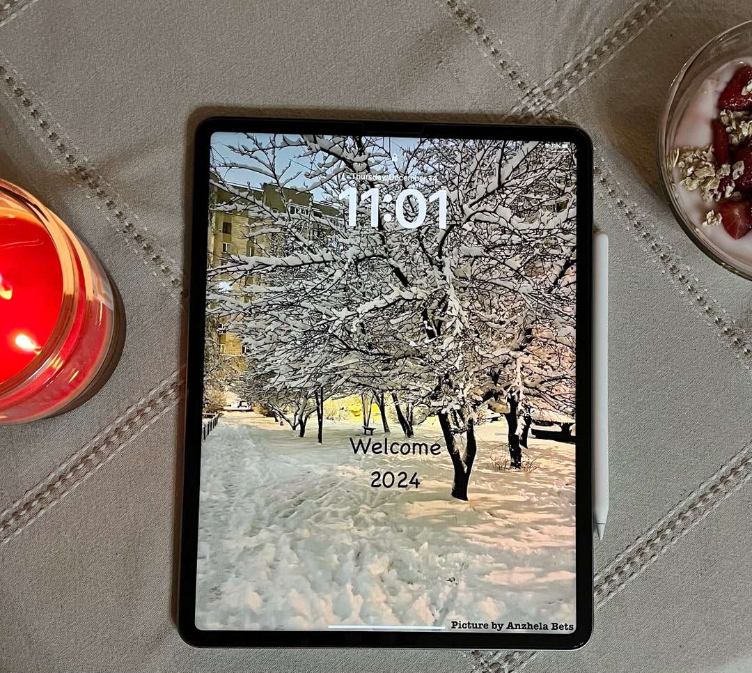 Snowy Town Wallpaper | Winter Screensaver | January Wallpaper - Etsy