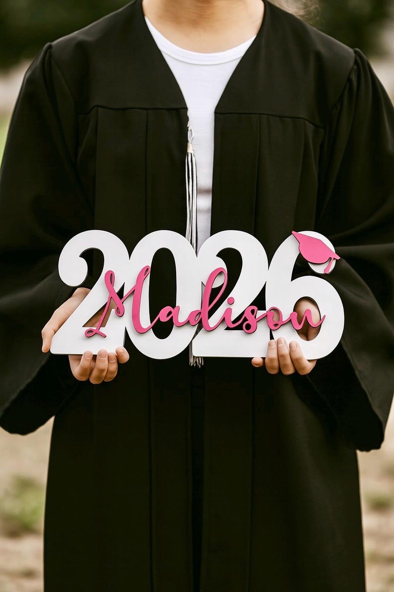Custom 2026 Graduation Name Sign With Cap for Senior Photo Prop or Gift ...