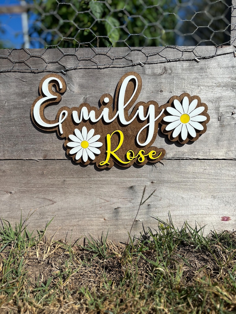 Custom Daisy Name Sign, Floral Girl's Room Decor - Etsy