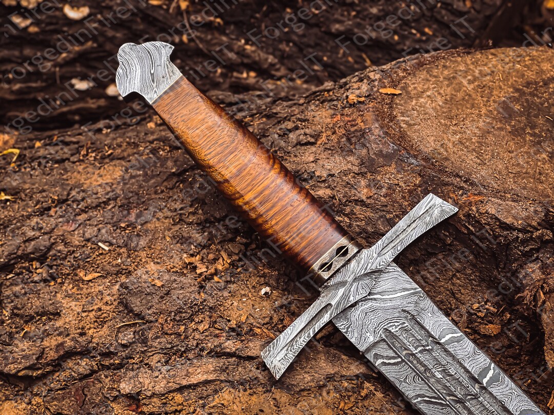 All Handmade Chracters Swords, Damascus Steel Swords, Medieval Swords ...