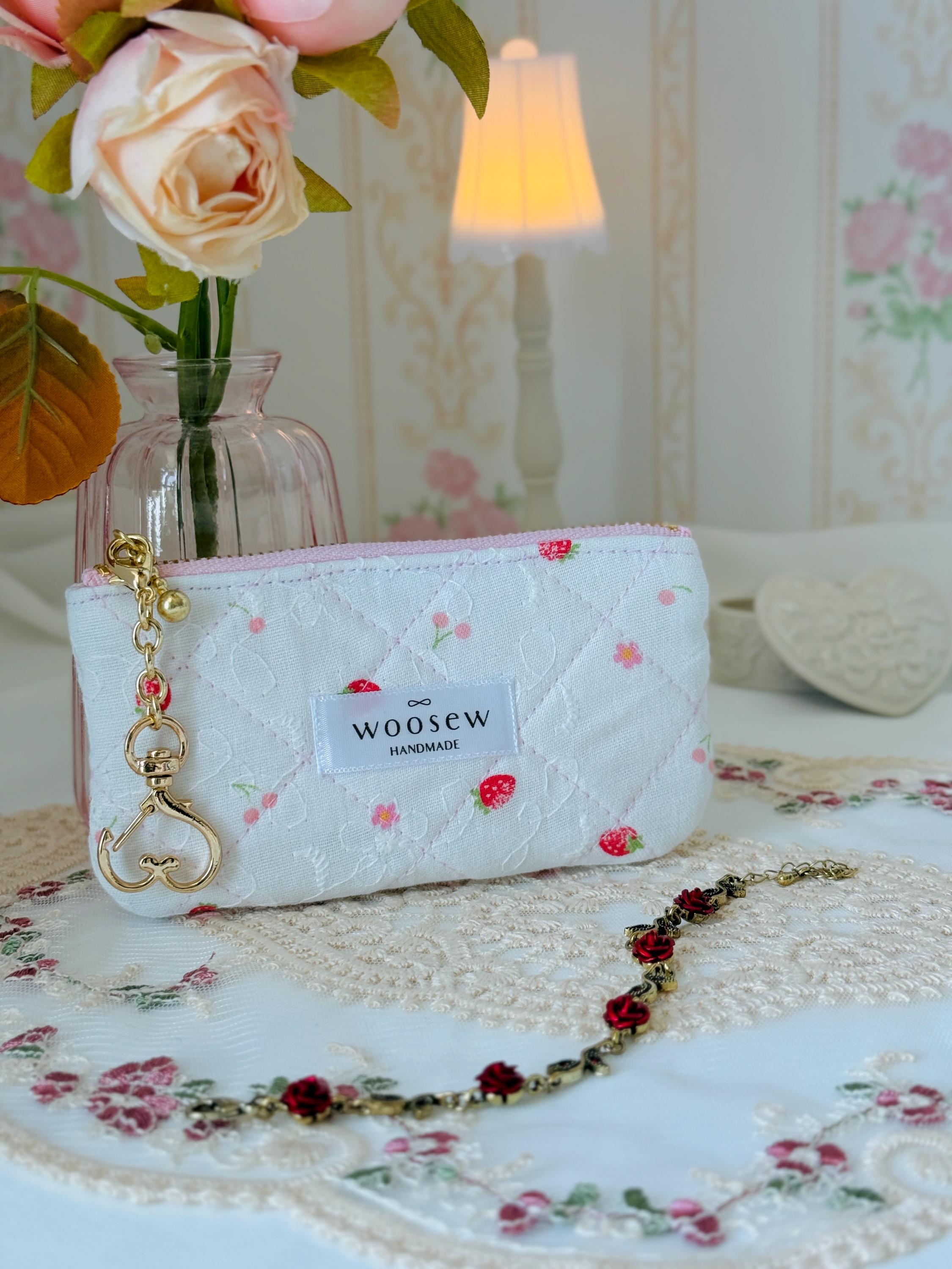 Handmade Quilted Strawberry Coin Purse: Cotton Zipper Pouch With ...