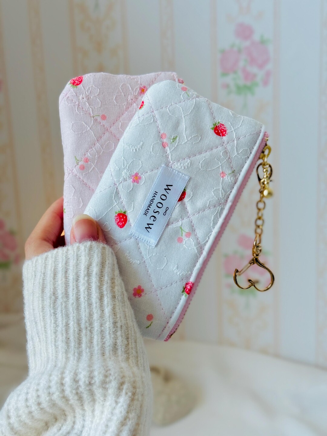 Handmade Quilted Strawberry Coin Purse: Cotton Zipper Pouch With ...