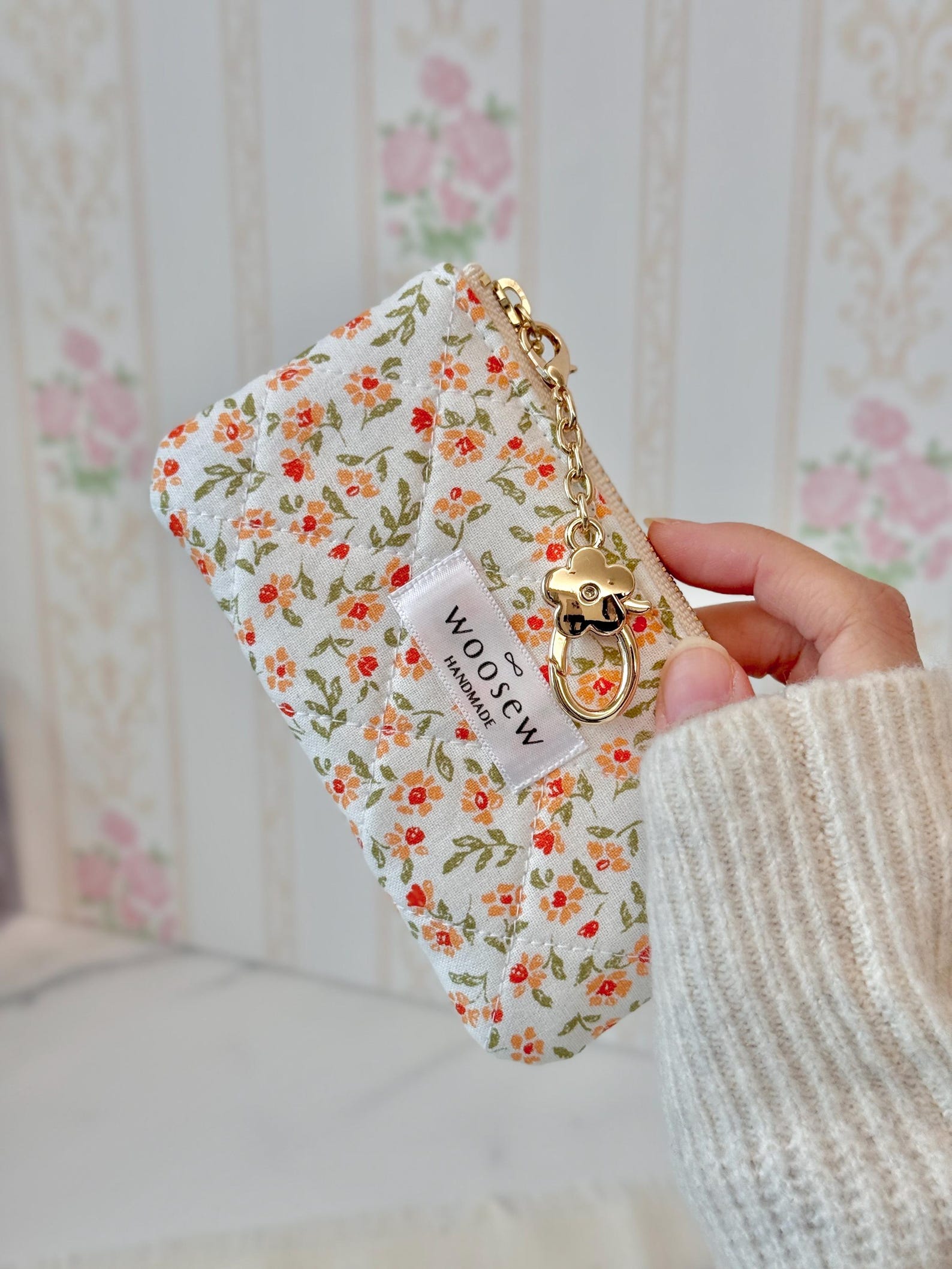 Handmade Floral Quilted Makeup Bag: Cotton Zipper Pouch Keychain Wallet ...