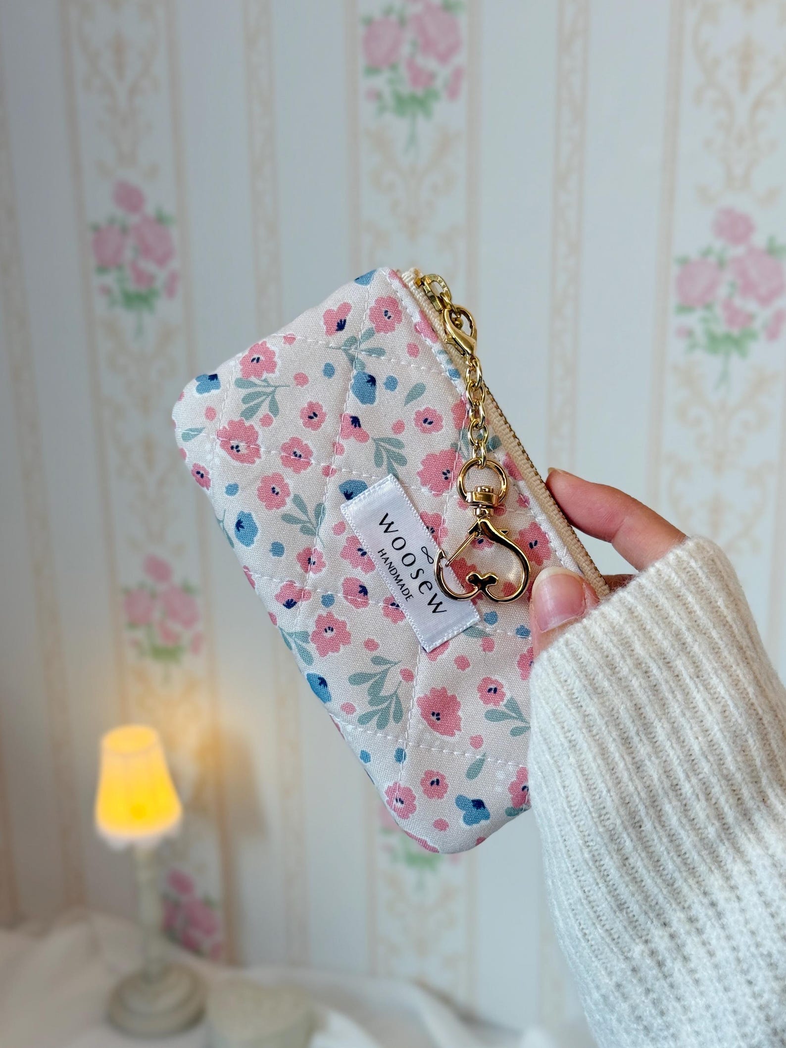 Handmade Quilted Floral Keychain Wallet: Cotton Coin Purse - Etsy