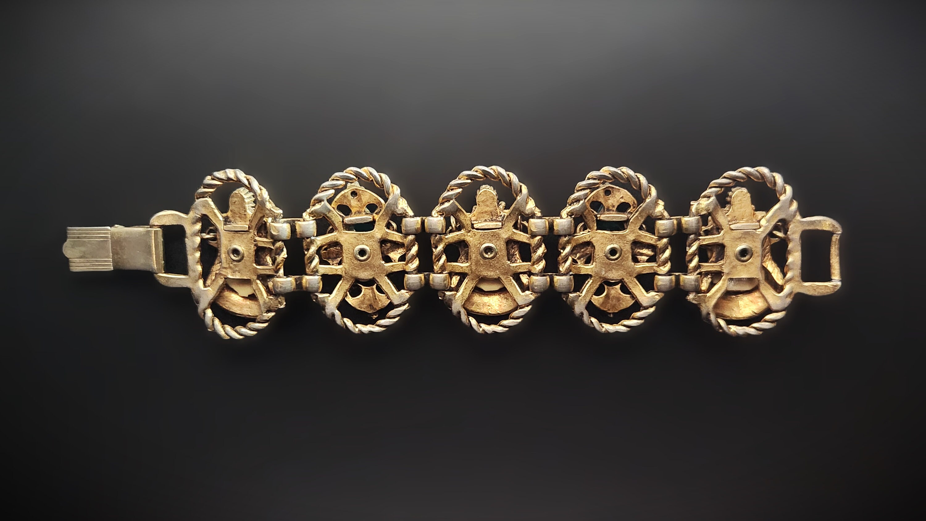 SELRO SELINI Asian Princess Bracelet - Etsy