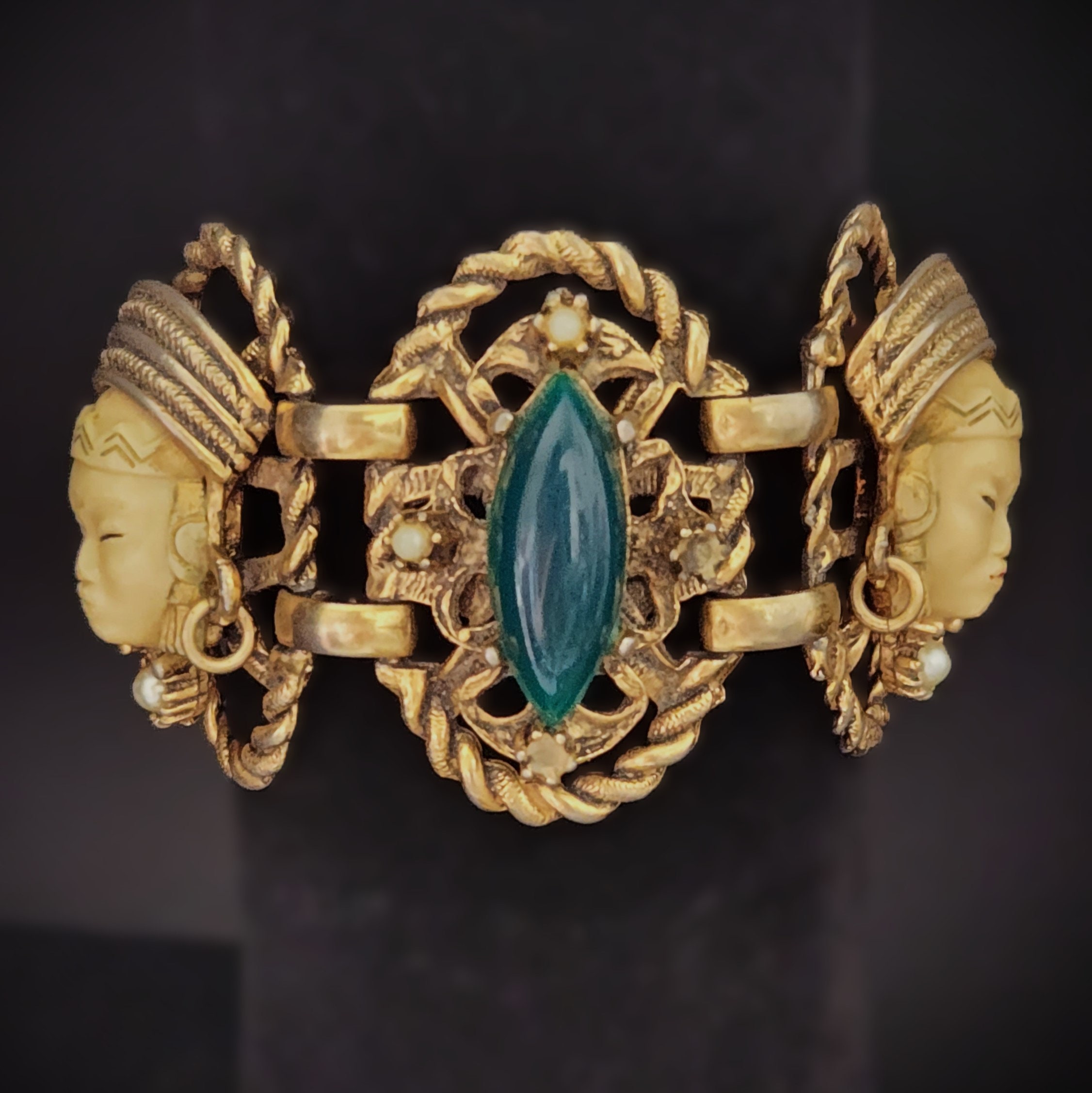 SELRO SELINI Asian Princess Bracelet - Etsy