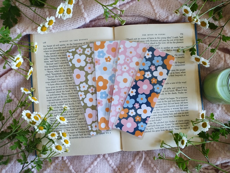 RETRO FLOWER GIRL Bookmark Collection Double-sided Laminated Bookmarks ...