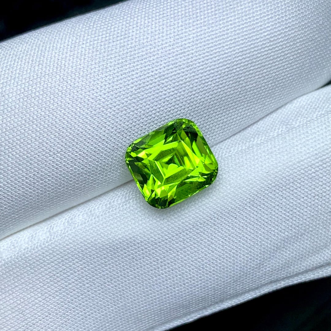 Faceted Peridot Stone: Vivid Green Gemstone, Pakistan Origin - Etsy