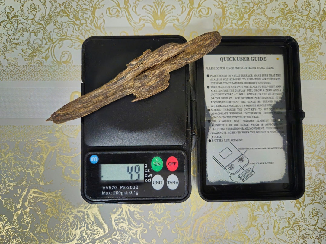4.9gr Wild Hindi Assam Agarwood Oud Wood Piece - Etsy