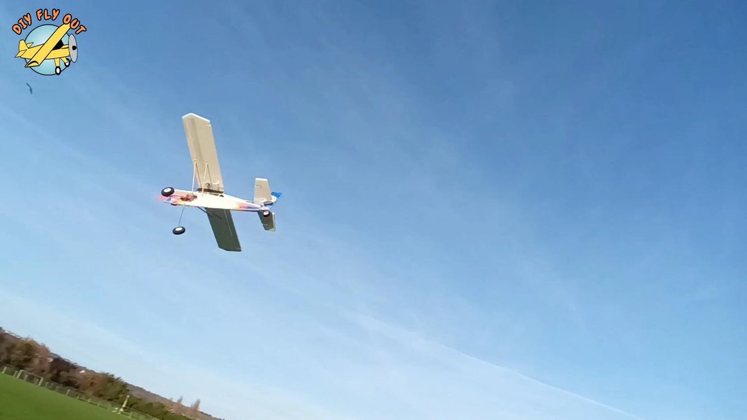 RC練習機C-SPARROWのプロフィール - Etsy 日本