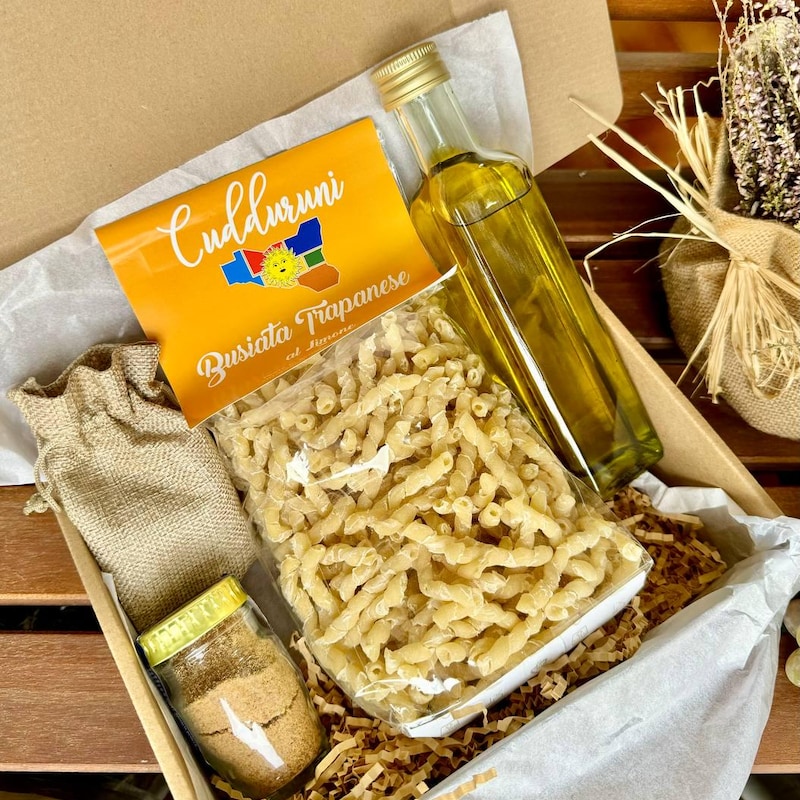 Mediterranean Gift Basket - 60+ Gift Ideas for 2025