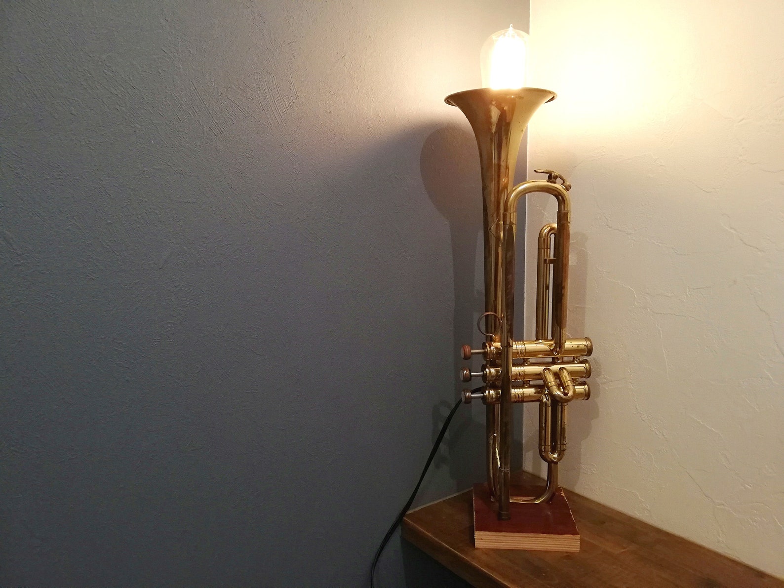 Upcycled Trumpet Lamp ,JAPAN, Retro Musical Home Decor Accessory, Gift ...