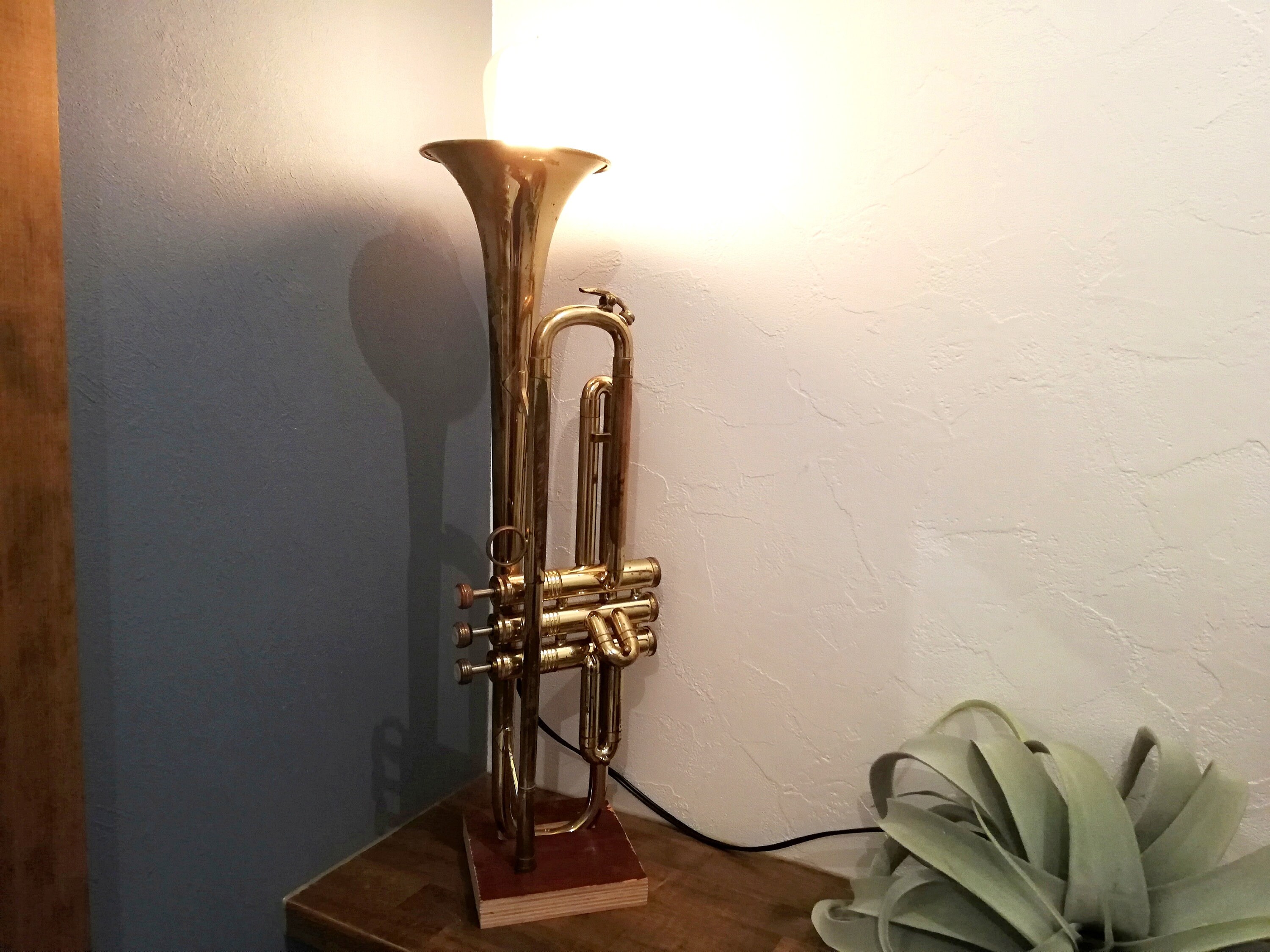 Upcycled Trumpet Lamp ,JAPAN, Retro Musical Home Decor Accessory, Gift ...