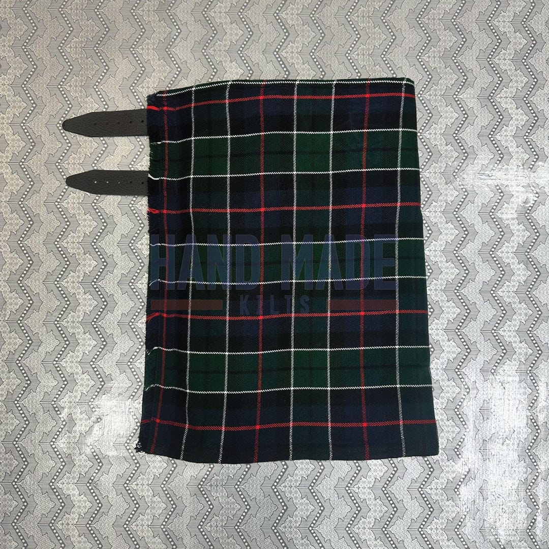 Traditional Handmade Leslie Green Tartan Kilt - Leslie Green Clan ...