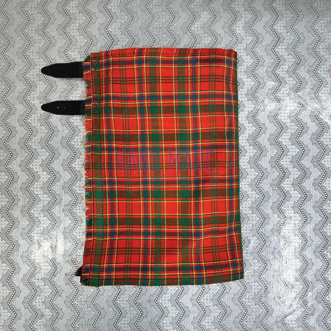 Traditional Handmade Munro Ancient Clan Tartan Kilt - Munro Ancient ...