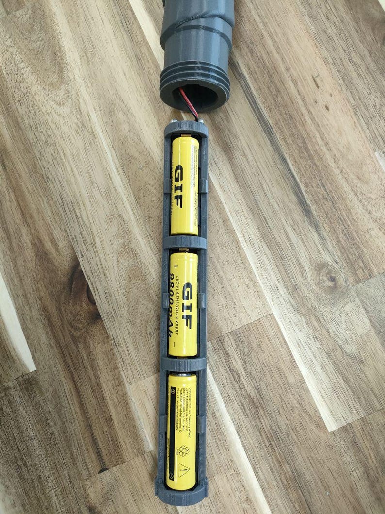 Motorized Chain Axe With Sound Effect and Stand STL, Cosplay Weapon, 3d ...