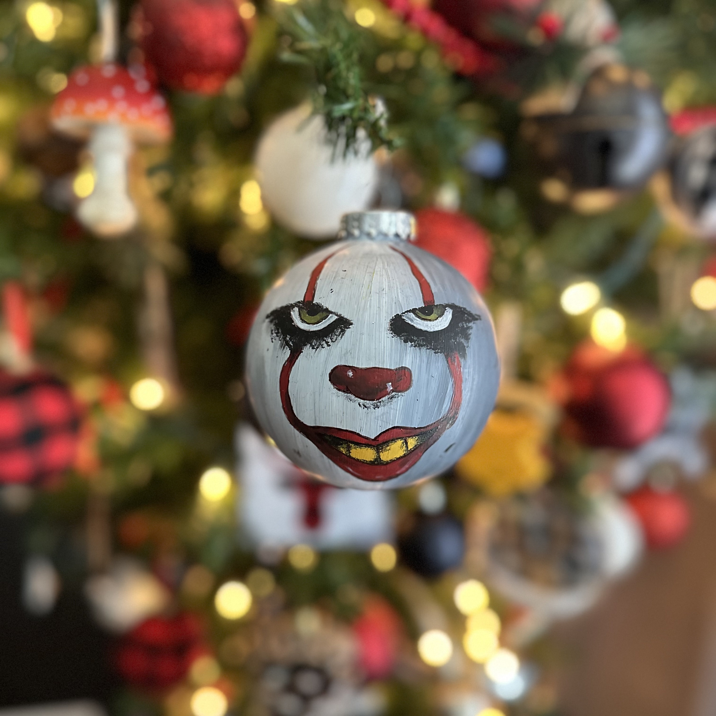 Hand Painted IT Pennywise Clown Horror Christmas Ornament - Etsy