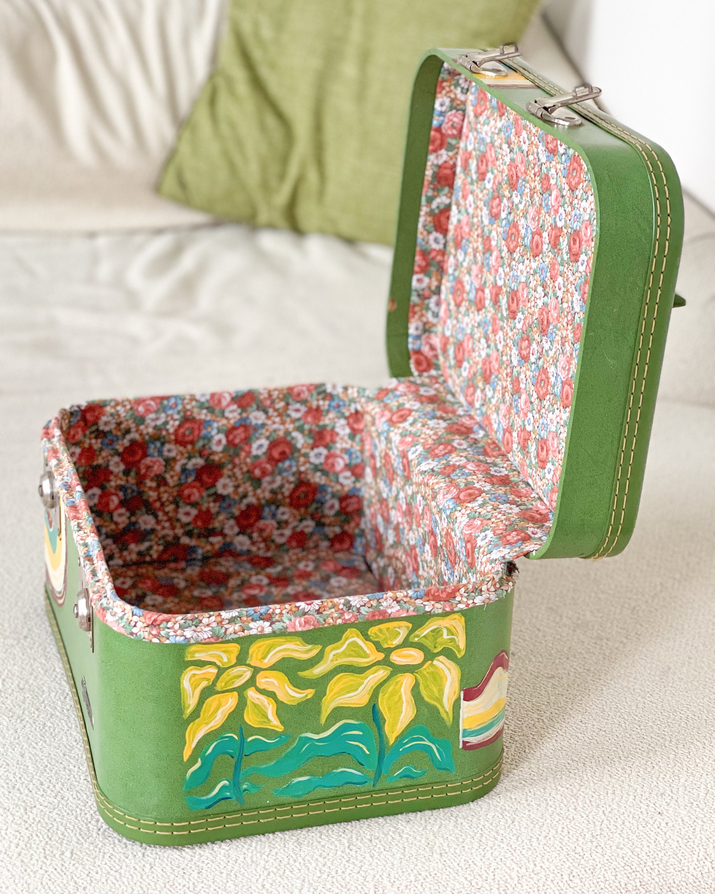 Groovy Mid-century Retro Painted Train Case With Reupholstere Floral ...