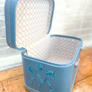 One of a Kind Vintage Train Case. - Etsy