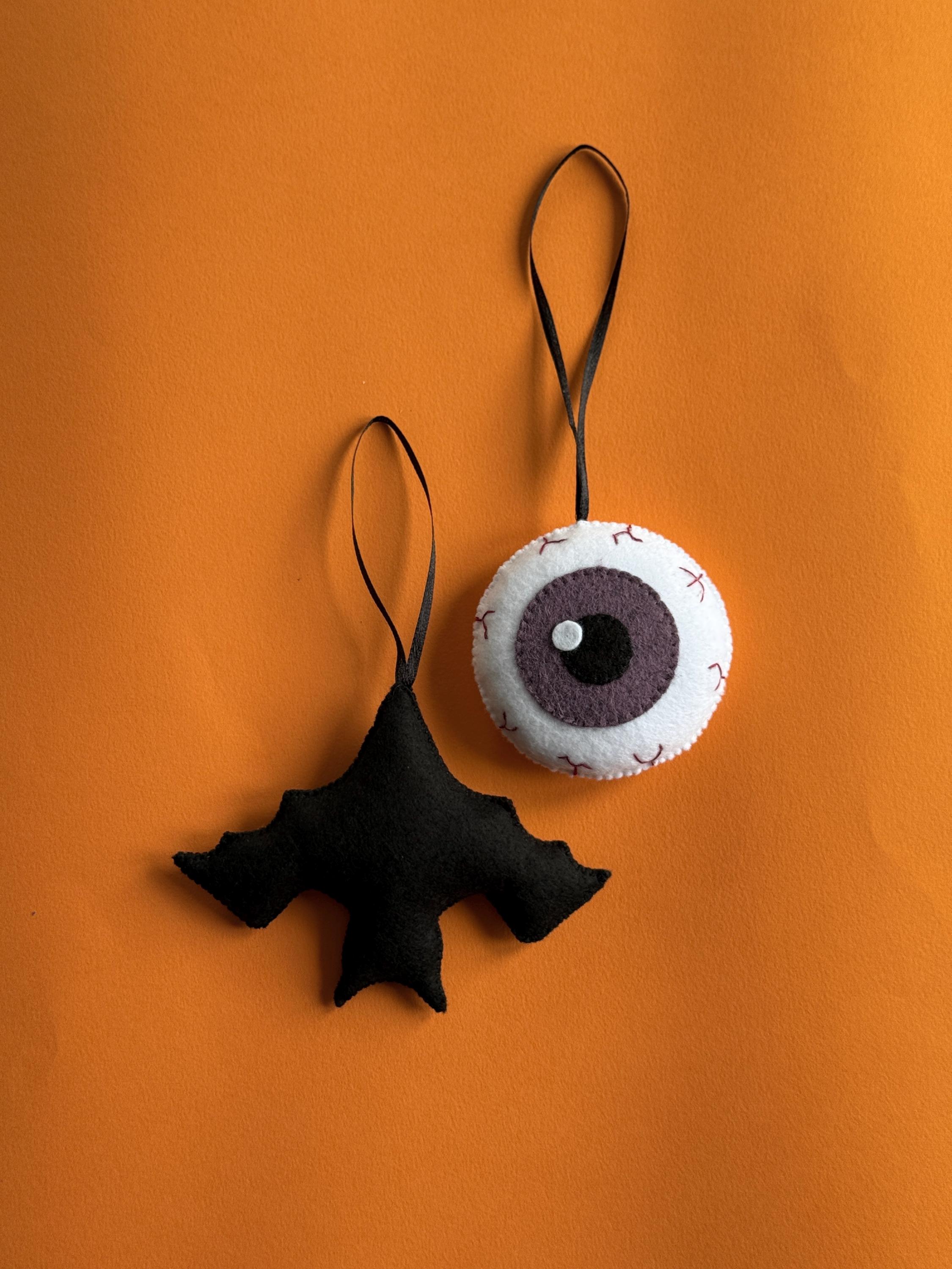 Bundle of Felt Spooky Eyeball and Bat Sewing Patterns: DIY Halloween ...
