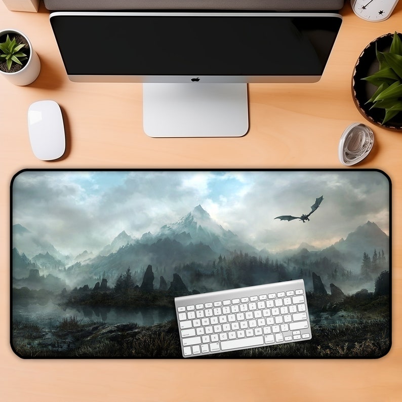 Skyrim Desk Mat Game Anime Mouse Pad, the Elder Scrolls Desk Pad ...