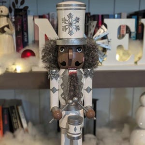 Black Nutcracker - African American Nutcracker - Drummer - Hand Painted Nutcrackers - Christmas ...