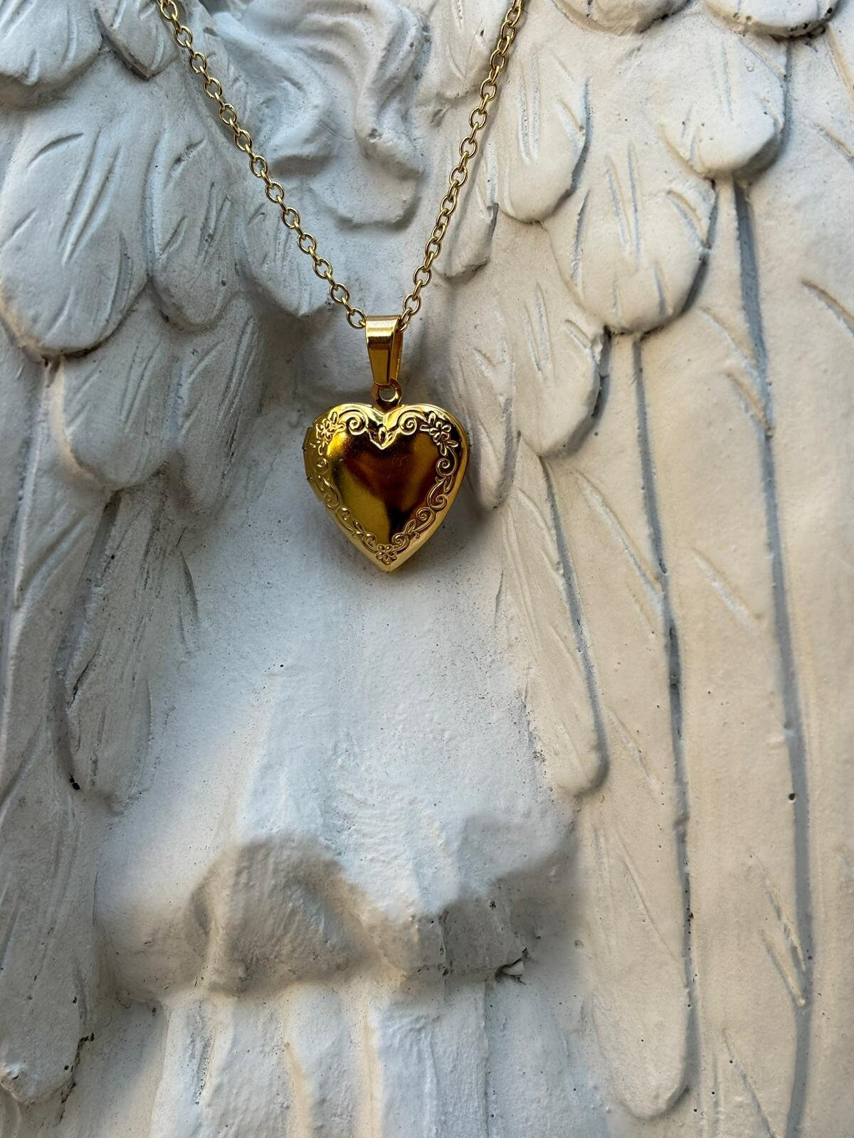 Big Heart Locket Romantic Love Heart Shape Photo Frame Pendant for ...