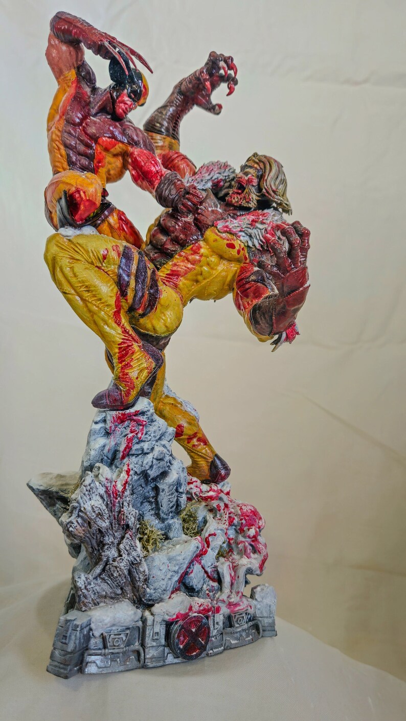 Wolverine VS Sabertooth Diorama Statue - Etsy