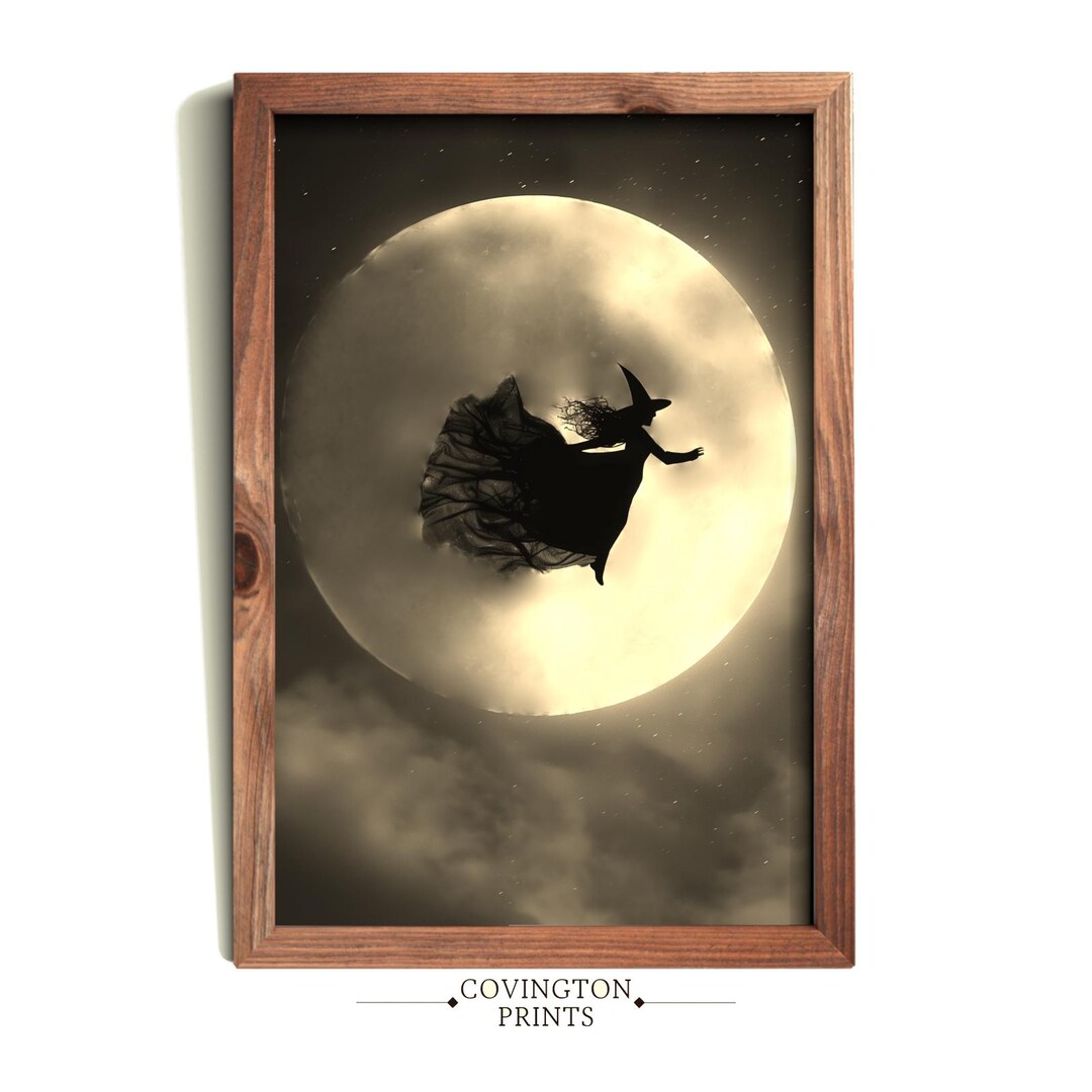 Full Moon Witch Flight | Halloween Silhouette | Spooky Night Sky ...