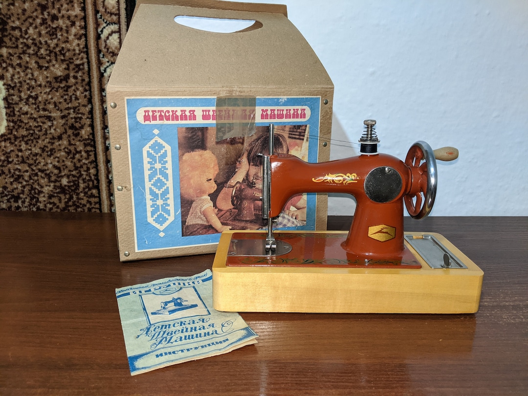 Soviet Children's Sewing Machine - Etsy