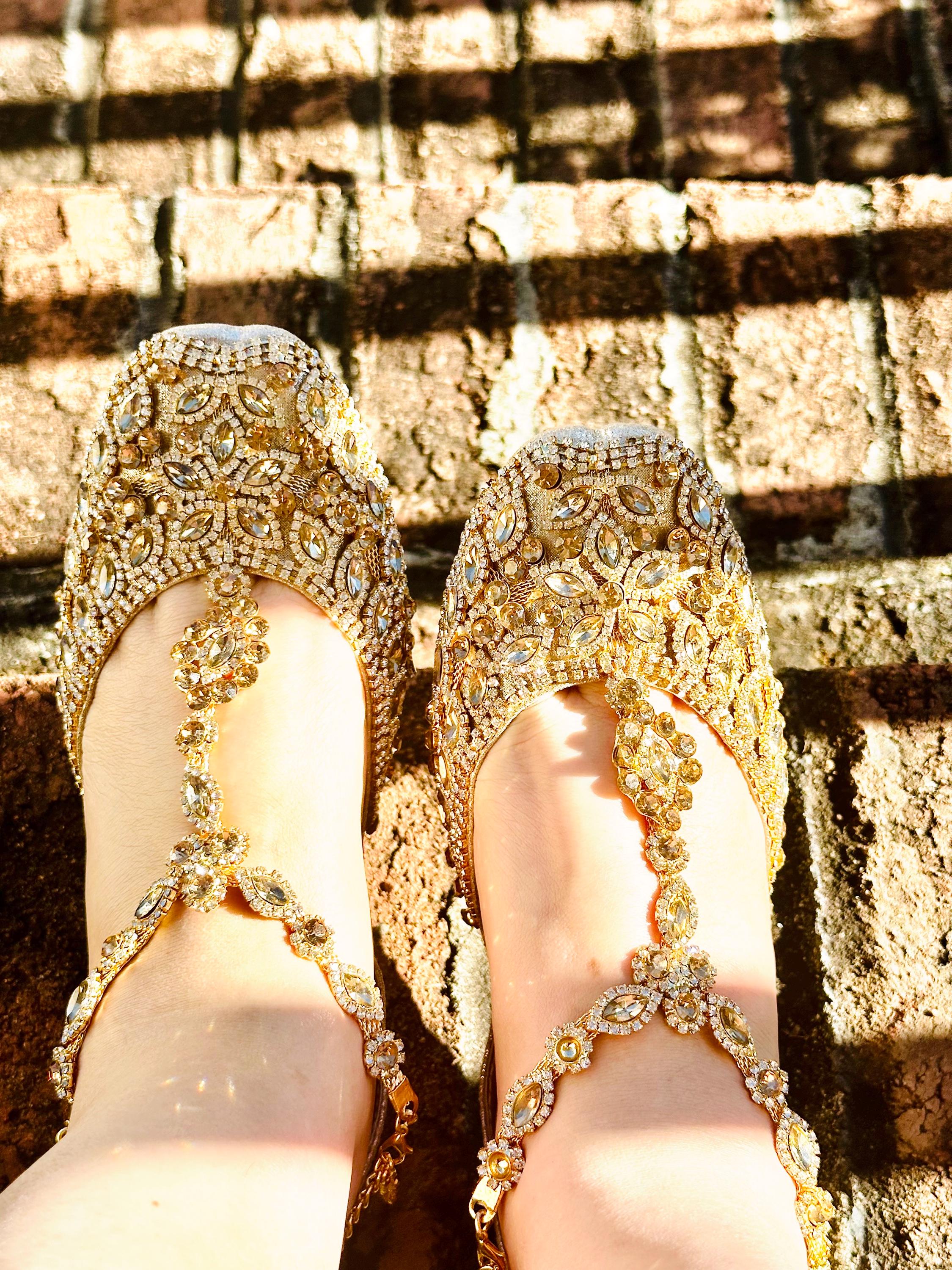 Jutti, Punjabi Jutti, Bridal Shoes, Wedding Shoes, Mojari, Rhinestone ...