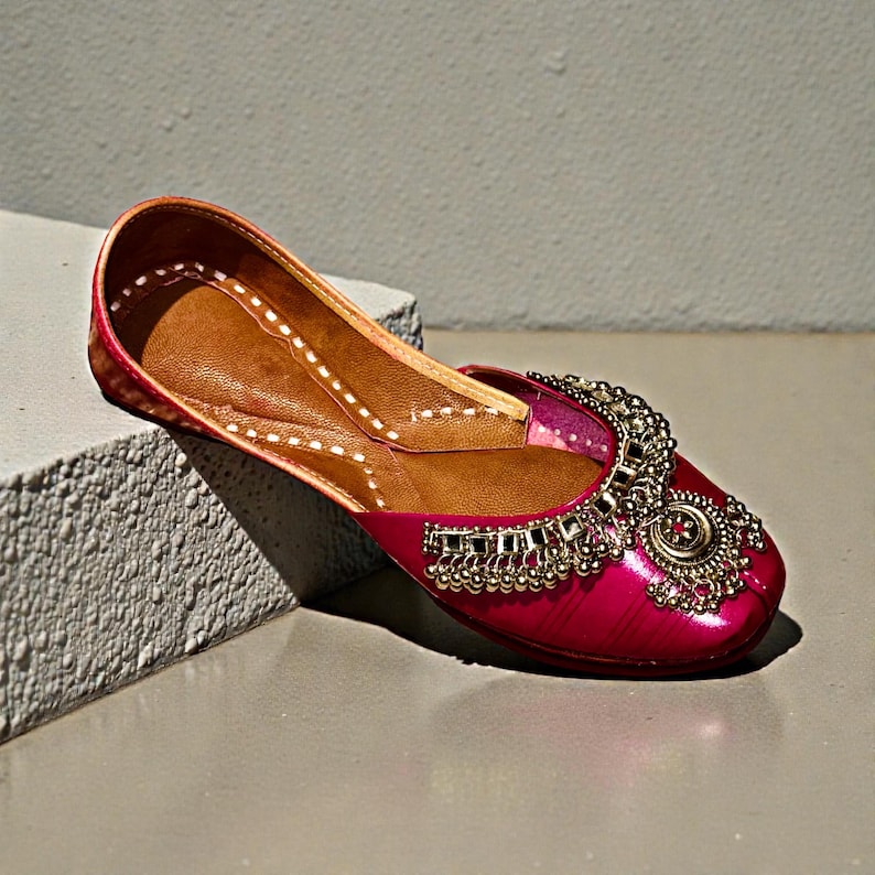 Embellished 2 Colors Jutti Shoes Indian Bridal Khussa Mojari Loafers ...