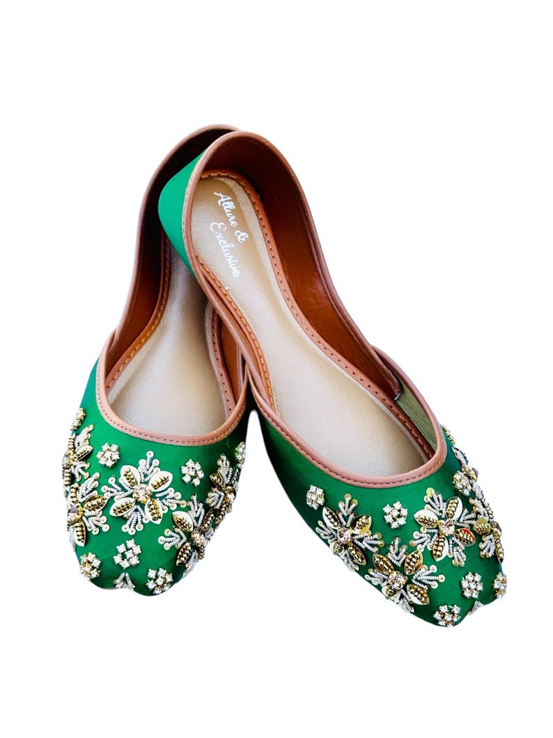 Jutti, 2 Colors, Punjabi Jutti, Indian Shoes, Khussas, Bridal Shoes ...