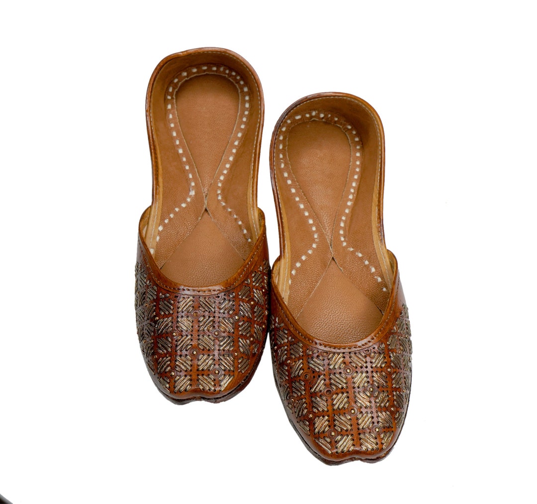 Jutti, Punjabi Jutti, Indian Shoes, Khussa Shoes, Women's Loafers ...
