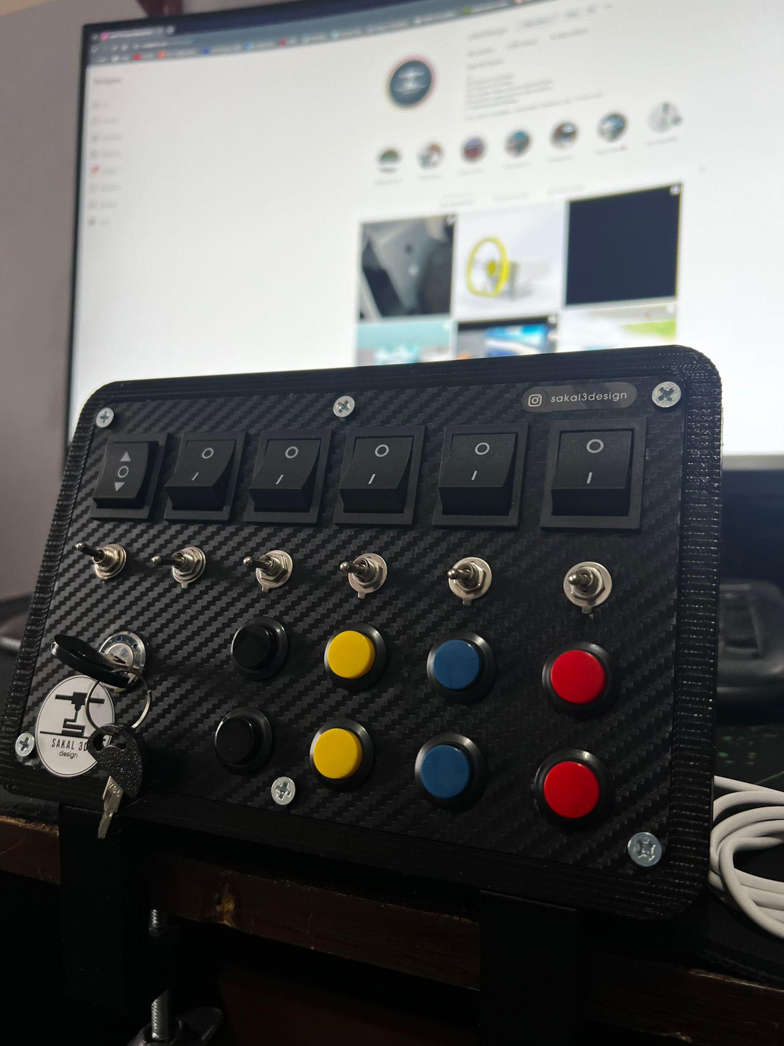 24 Function Button Box STL Files - 6 KCD4 Switches, 8 Push Buttons, 6 ...