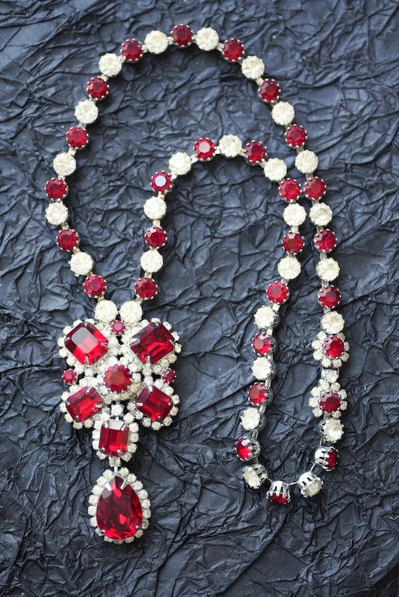 Vintage ruby red crystals - Gem