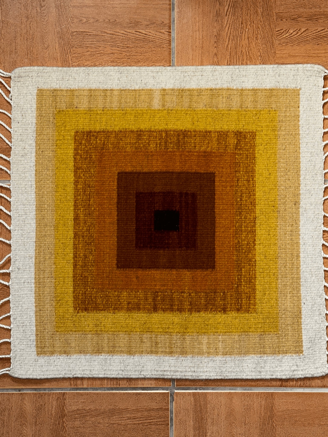 Handwoven Oaxacan Wool Rug: Ombre Natural Dyes (52x52cm) - Etsy