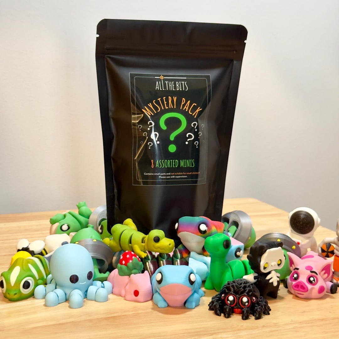 Mystery Mini Pack With 8 Random Minis - Fun Surprise - Animals, Sci-fi ...