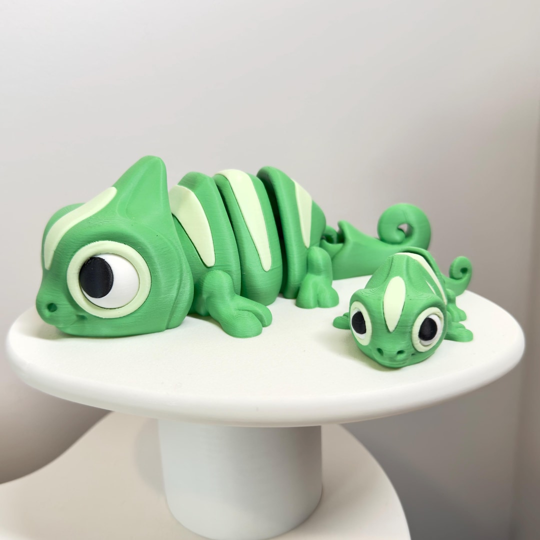 Chameleon Figure - Cartoon Style - Flexi Articulated Toy - Gift for ...